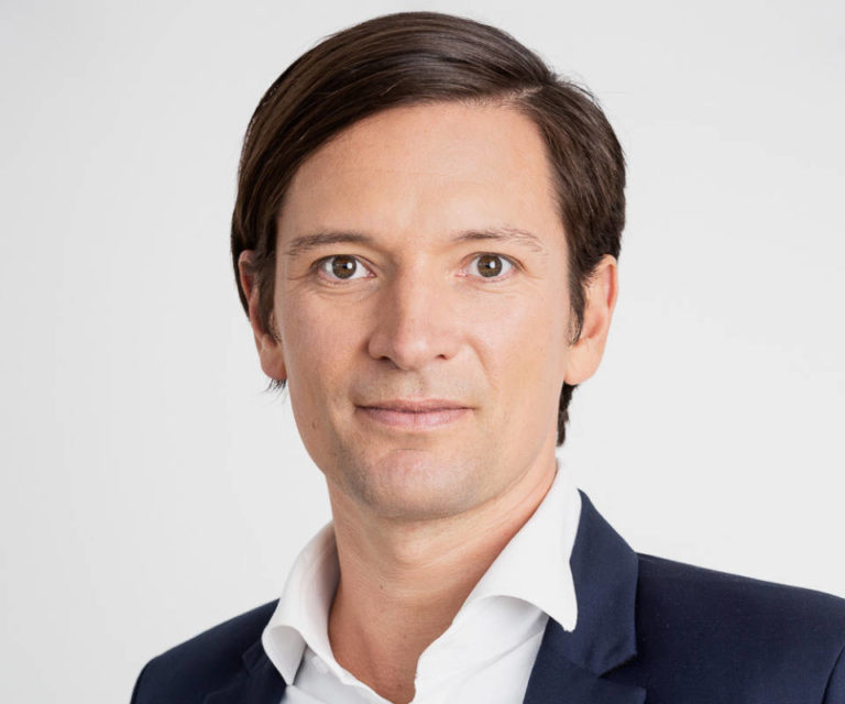 Lars Riegel avanciert bei Arthur D. Little zum Partner • INTERNET WORLD ...